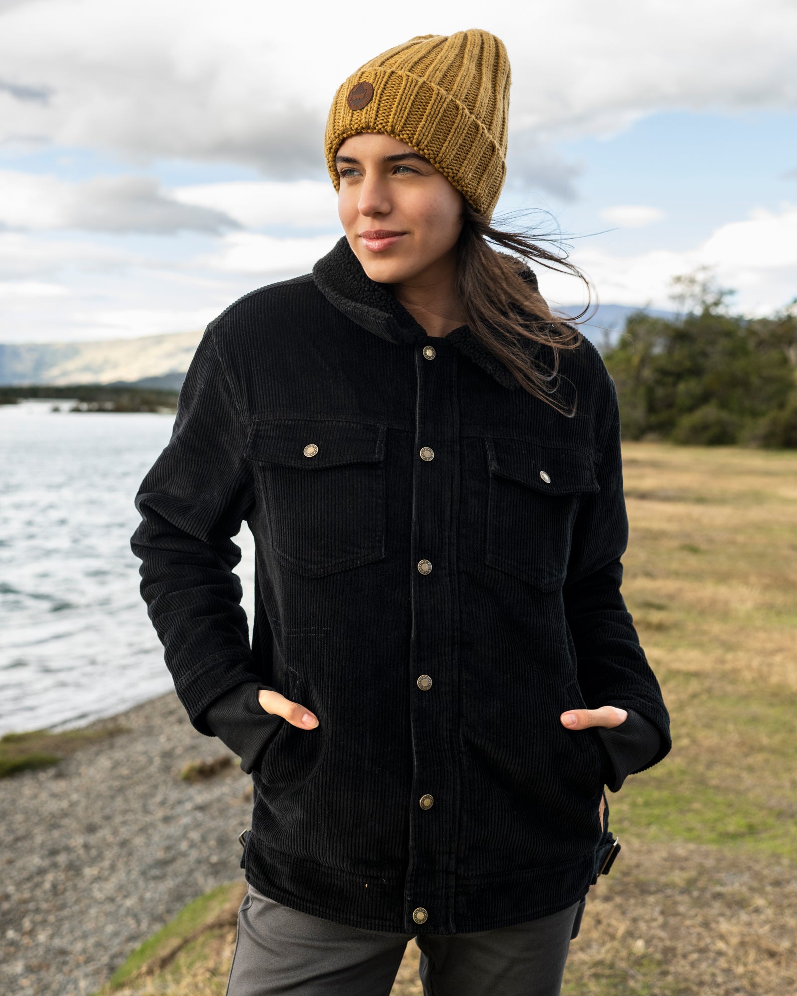 GNOMO® Chile | Tienda Oficial | Chaqueta Cotelé Felver Mujer - Gnomo®